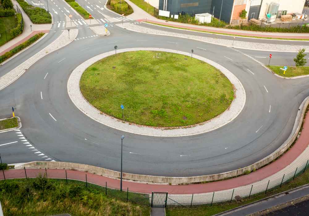 Tips for Navigating Roundabouts Safely: A Smooth Ride through Circular ...